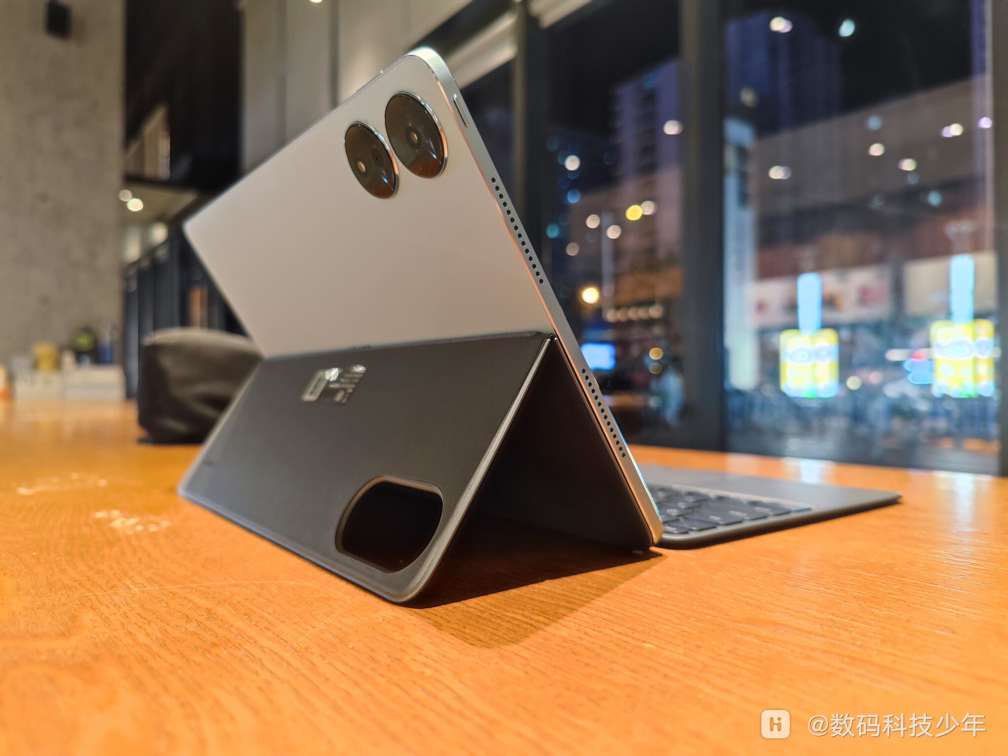 MagicPad 13评测|你的移动办公“大”神器-荣耀俱乐部